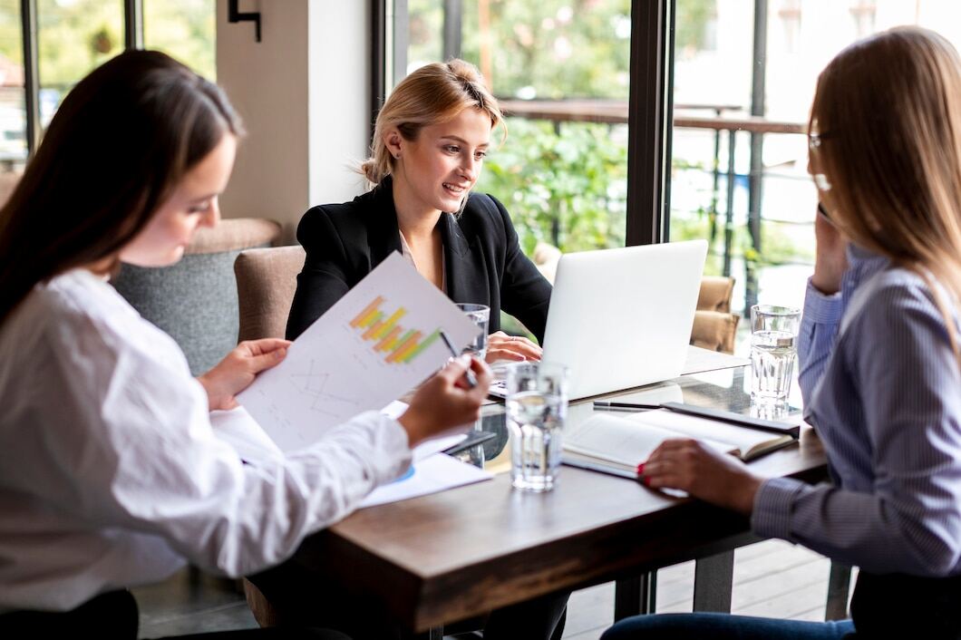 Personal Days vs Sick Days: How to Manage Them Effectively - Shiftbase